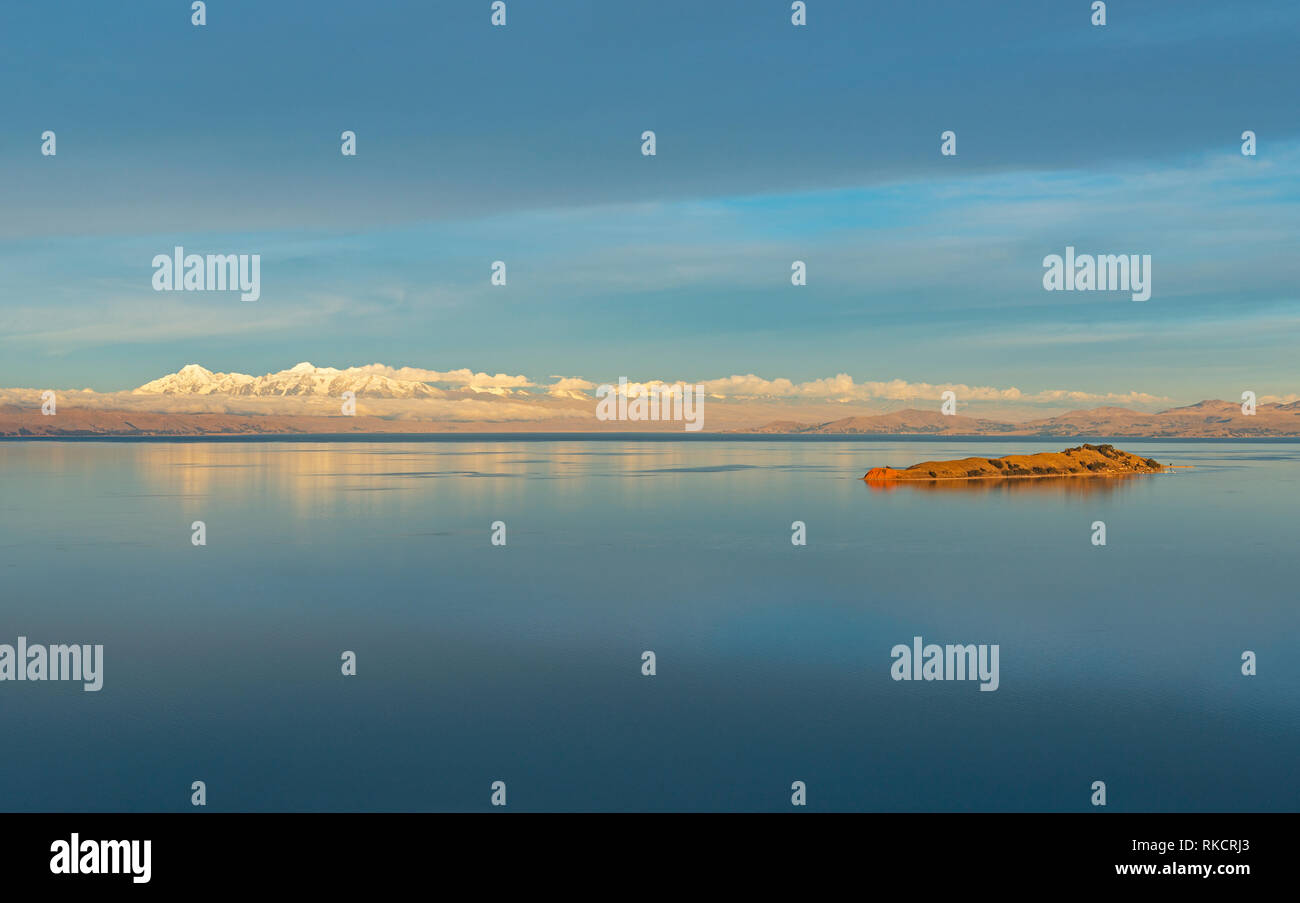 Isla de la luna copacabana bolivia hi-res stock photography and images ...