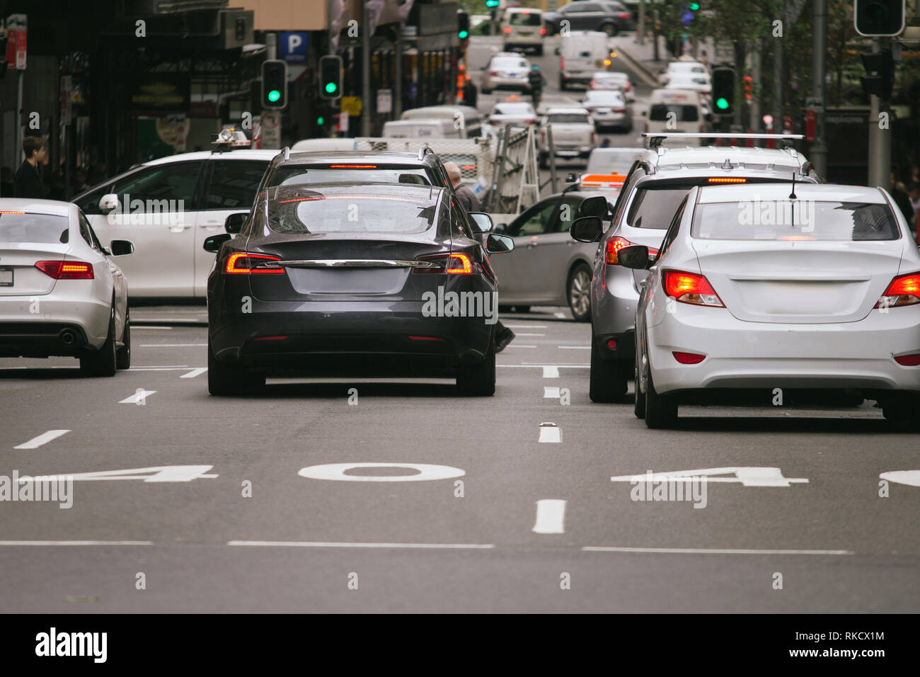 Street road city town movement hi-res stock photography and images - Alamy