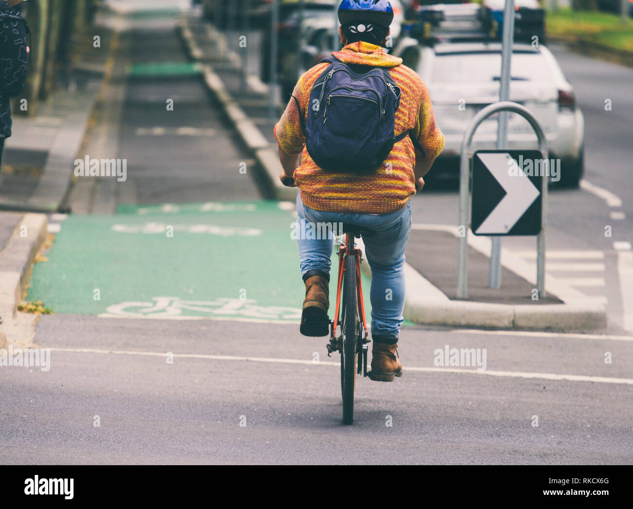 City street cycling hi-res stock photography and images - Alamy