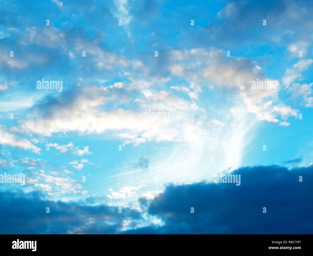 Cloud environment hi-res stock photography and images - Alamy