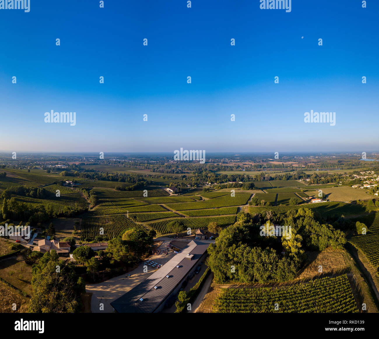 Sunset landscape bordeaux wineyard france hi-res stock photography and ...