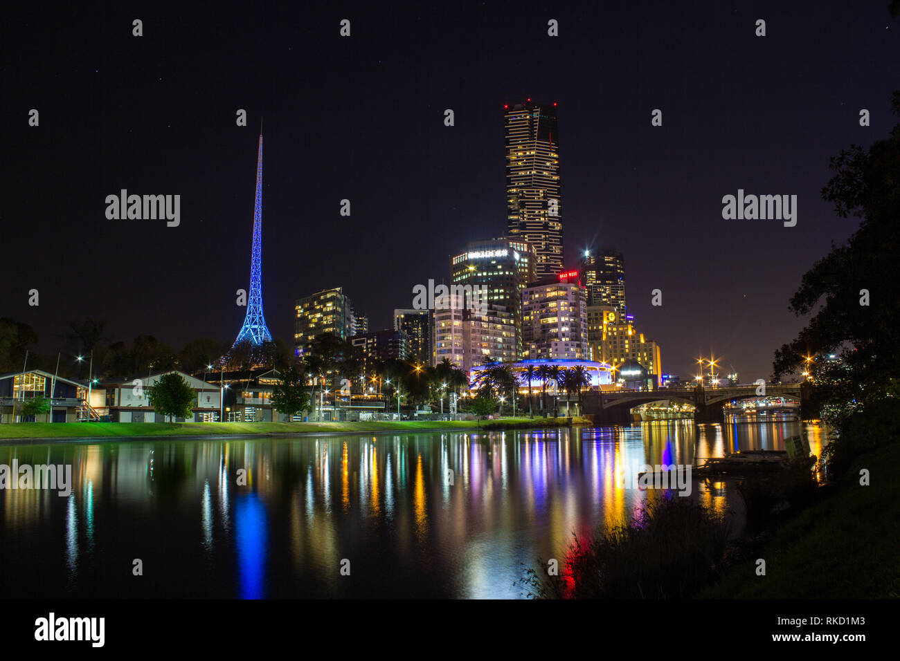 Melbourne skyline street art hi-res stock photography and images - Alamy