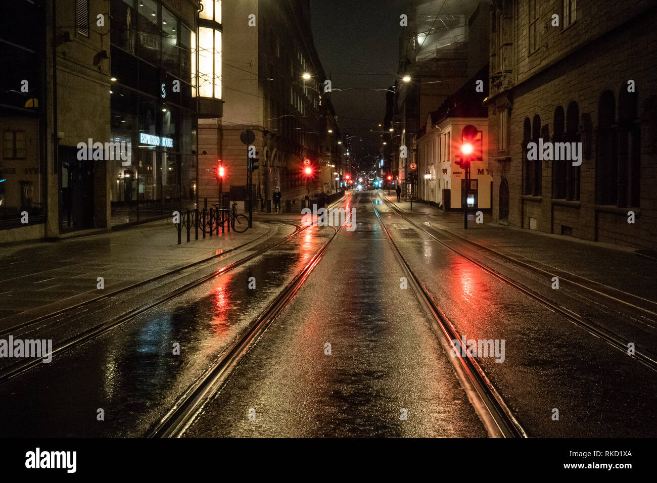 London Empty Street Night