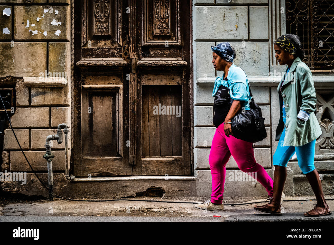 Cuban women hi-res stock photography and images - Alamy
