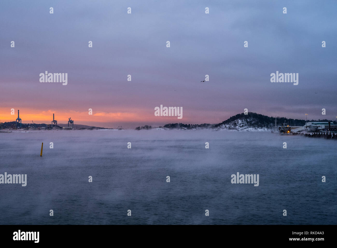 Beautiful and extremely cold morning in Oslo where the cold creates a ...