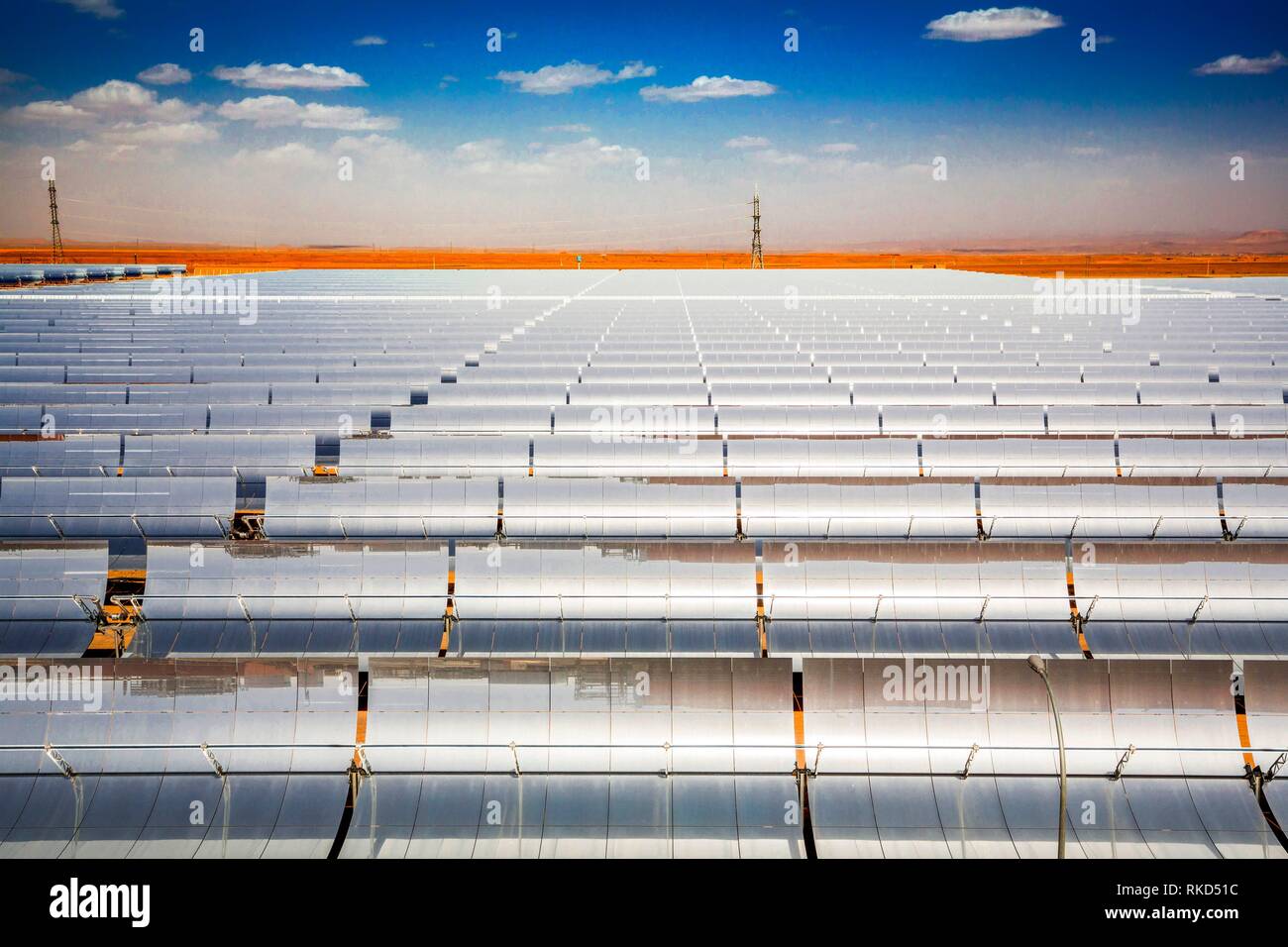 Noor solar power plant morocco hi-res stock photography and images - Alamy