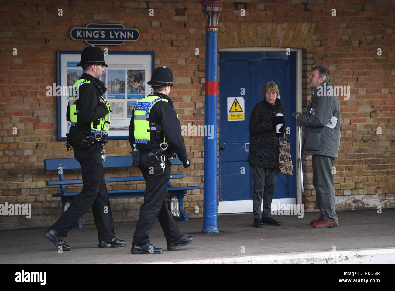 Police kings lynn railway station hi-res stock photography and images ...