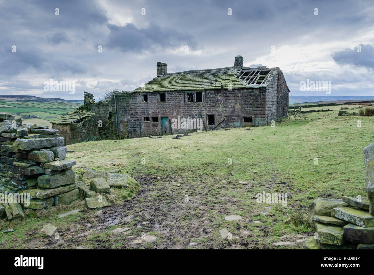 'Coppy' A ruined Farmhouse on the Calder Aire Link, near Pecket Well ...