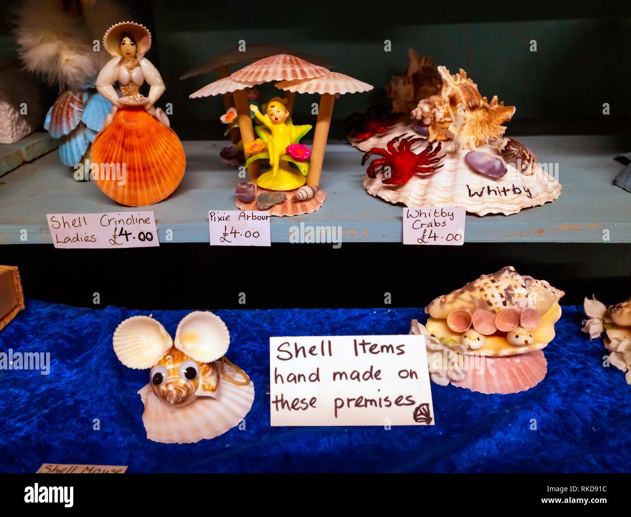 Ornaments made from shells hi-res stock photography and images - Alamy