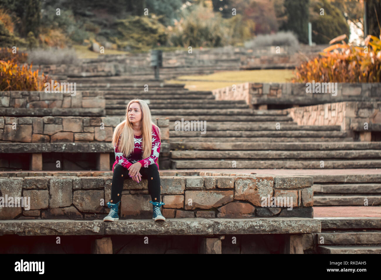 Fall foliage on stone hi-res stock photography and images - Alamy