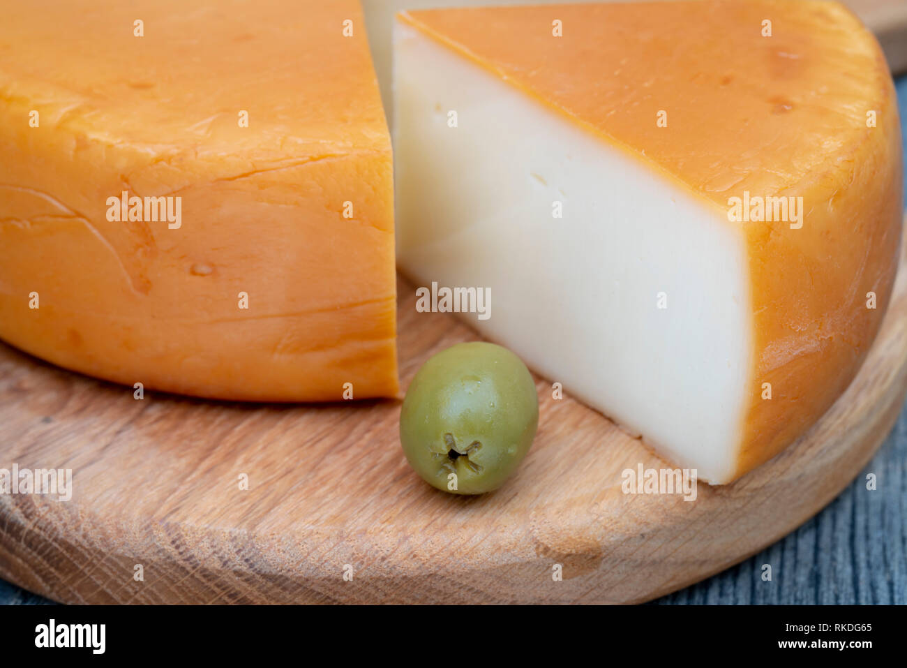 Fresh, round cheese Stock Photo - Alamy