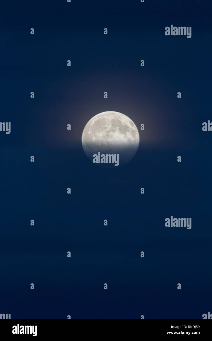 Dark blue night sky moon hi-res stock photography and images - Alamy