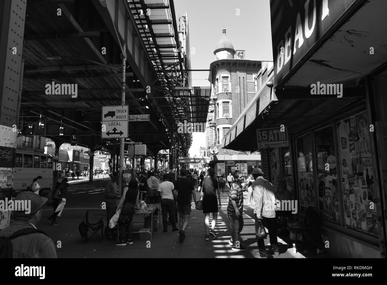 street scene in the bronx Stock Photo - Alamy