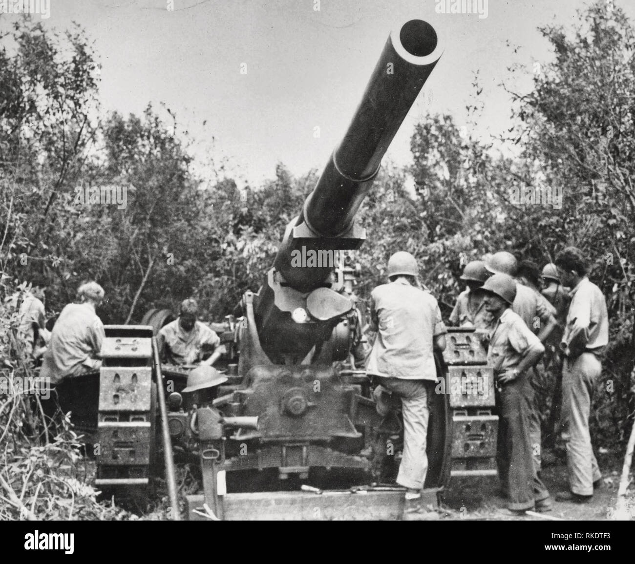 155mm hi-res stock photography and images - Alamy