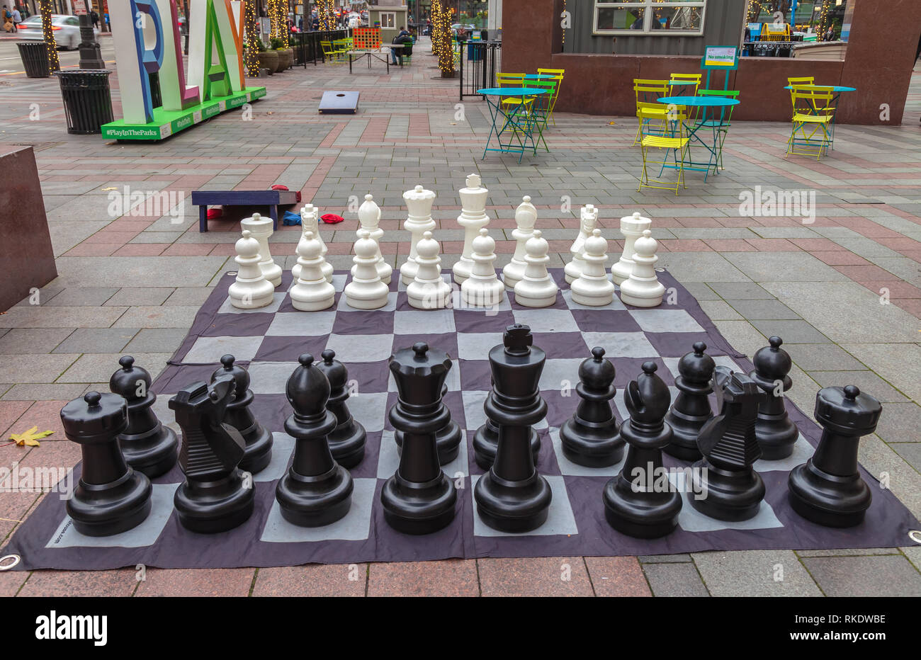 Chess outdoor park seattle hi-res stock photography and images - Alamy
