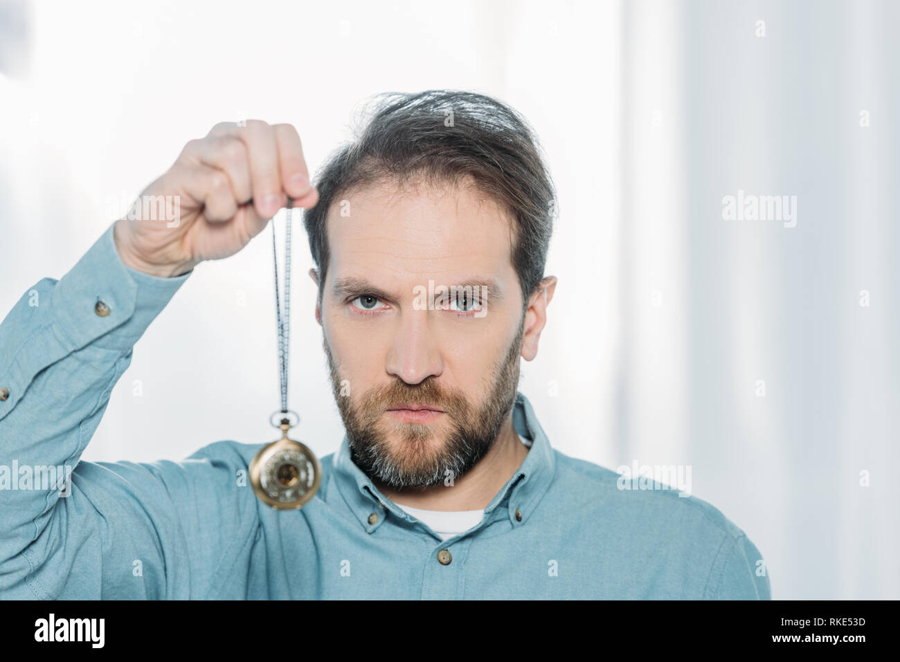 Hypnotist hi-res stock photography and images - Alamy