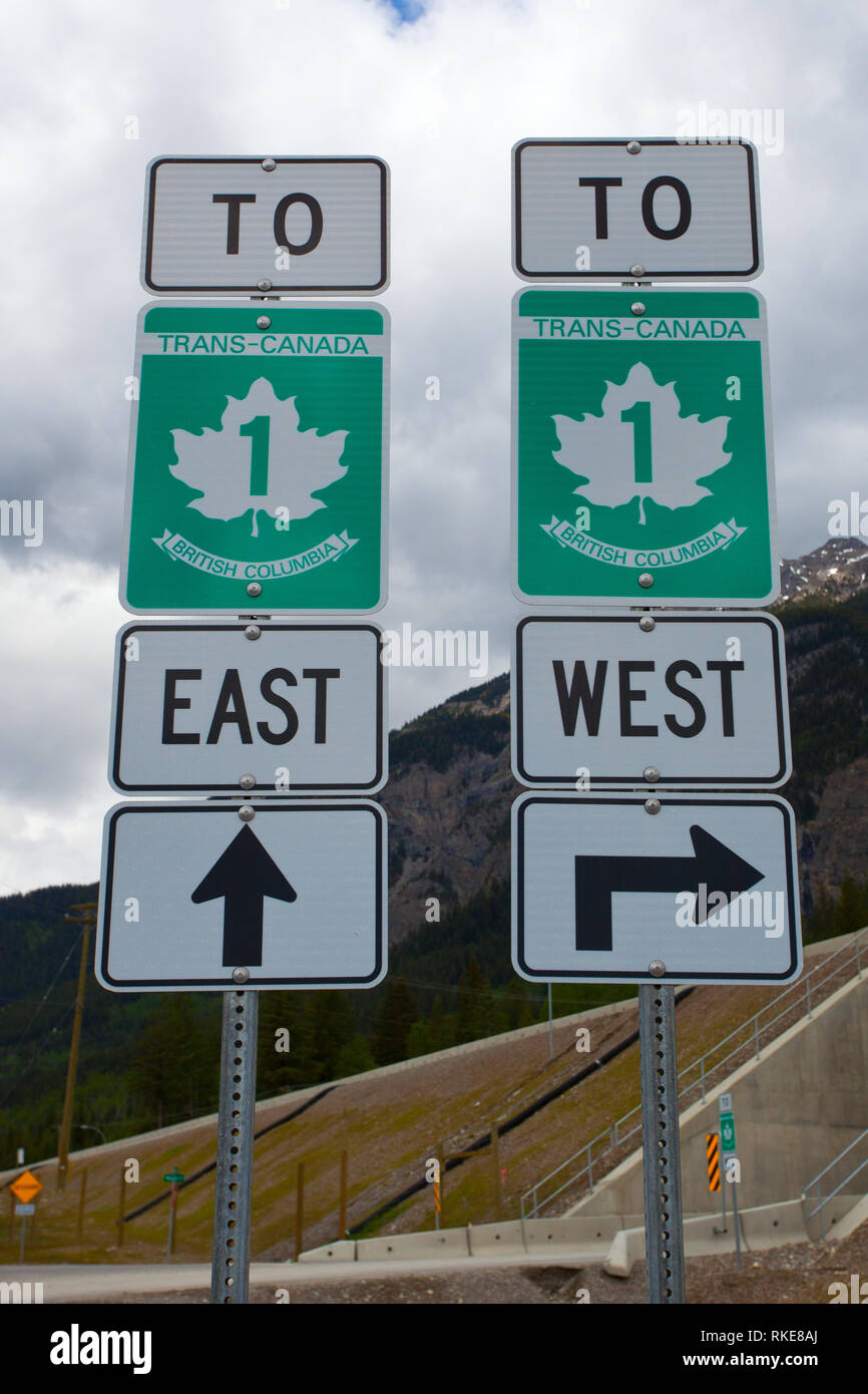 Canada road signs hi-res stock photography and images - Alamy