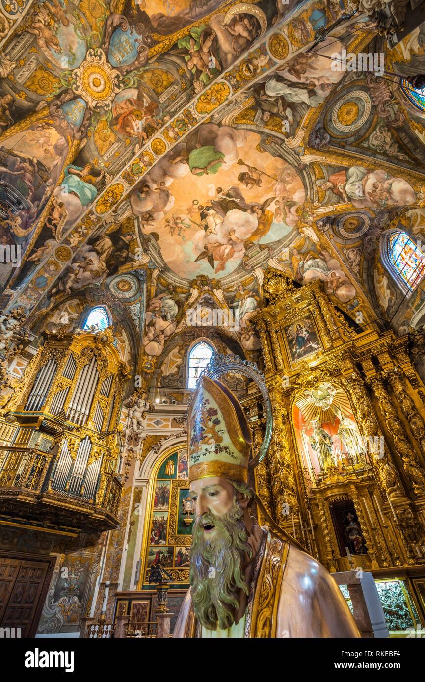 Sistine chapel interior hi-res stock photography and images - Alamy