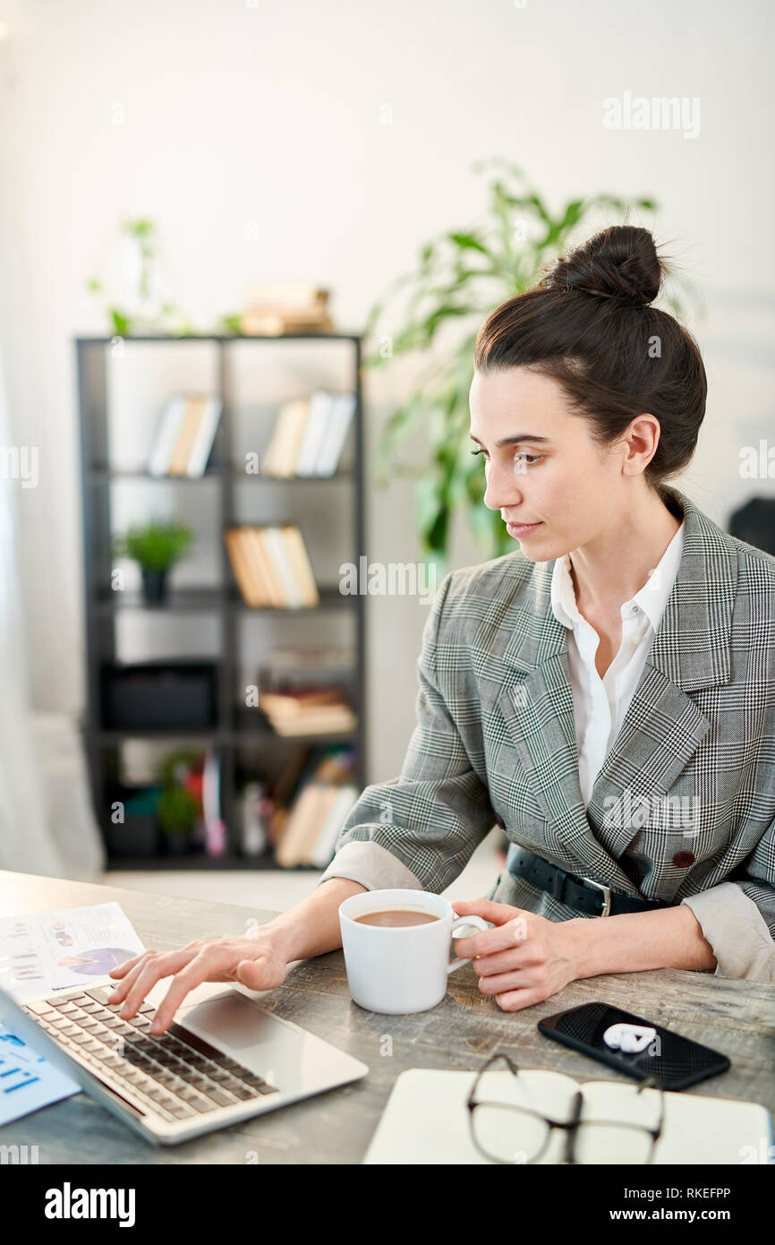 Enjoying work hi-res stock photography and images - Alamy