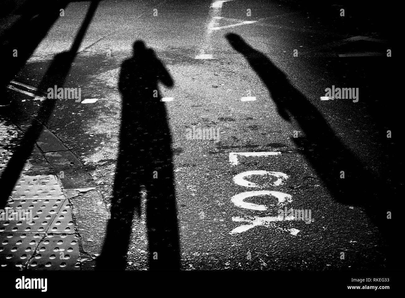Man with shadow hi-res stock photography and images - Alamy