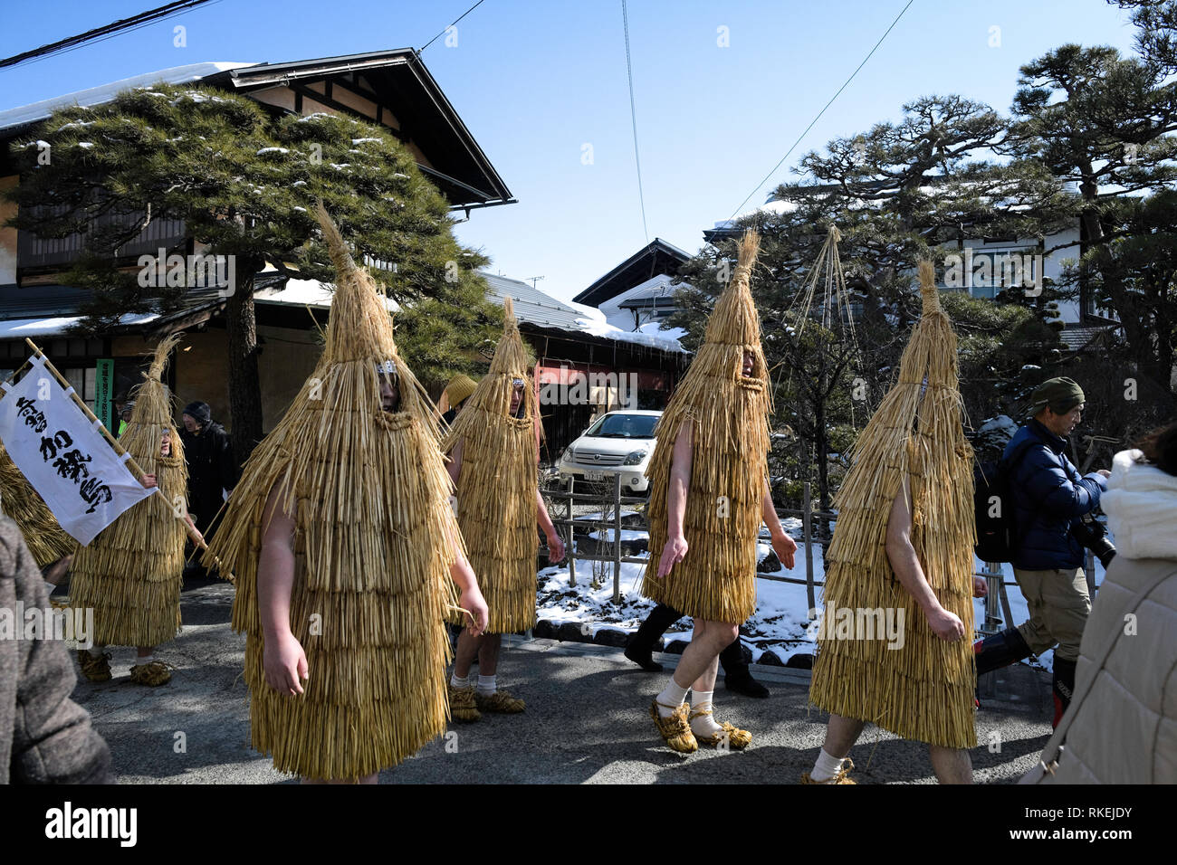 Japanese fire buckets hi-res stock photography and images - Alamy