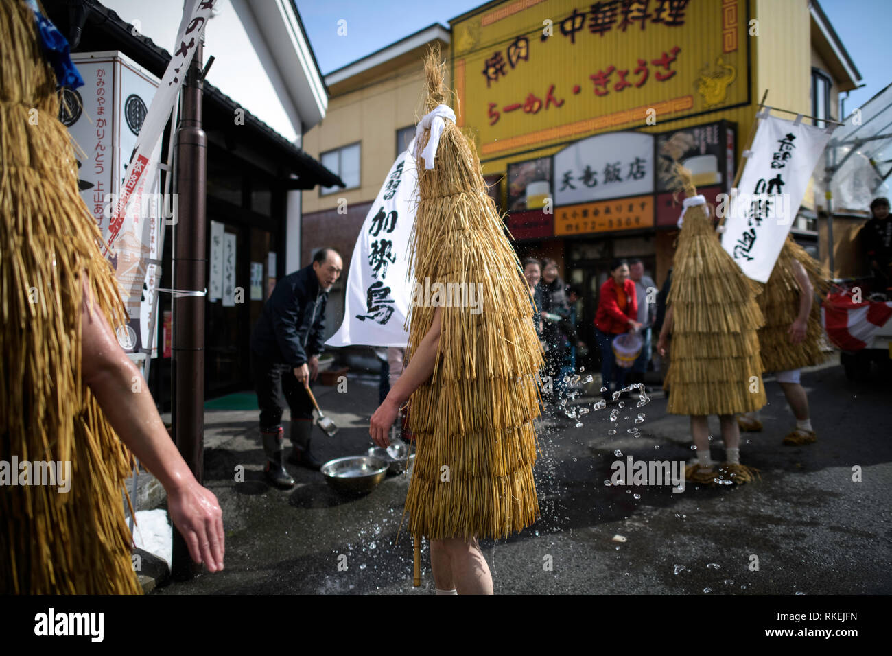 Japanese fire buckets hi-res stock photography and images - Alamy