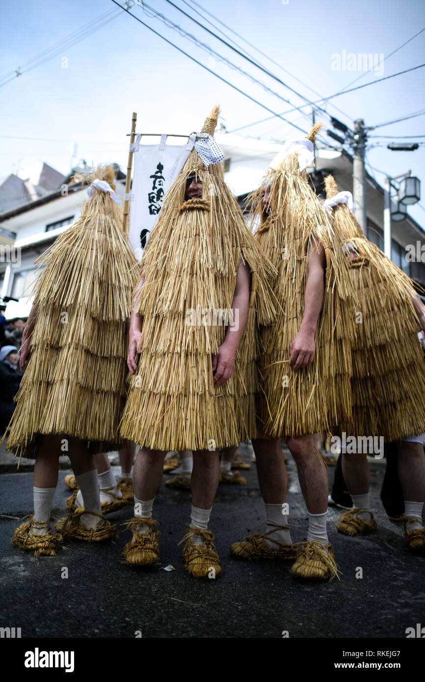 Japanese fire buckets hi-res stock photography and images - Alamy