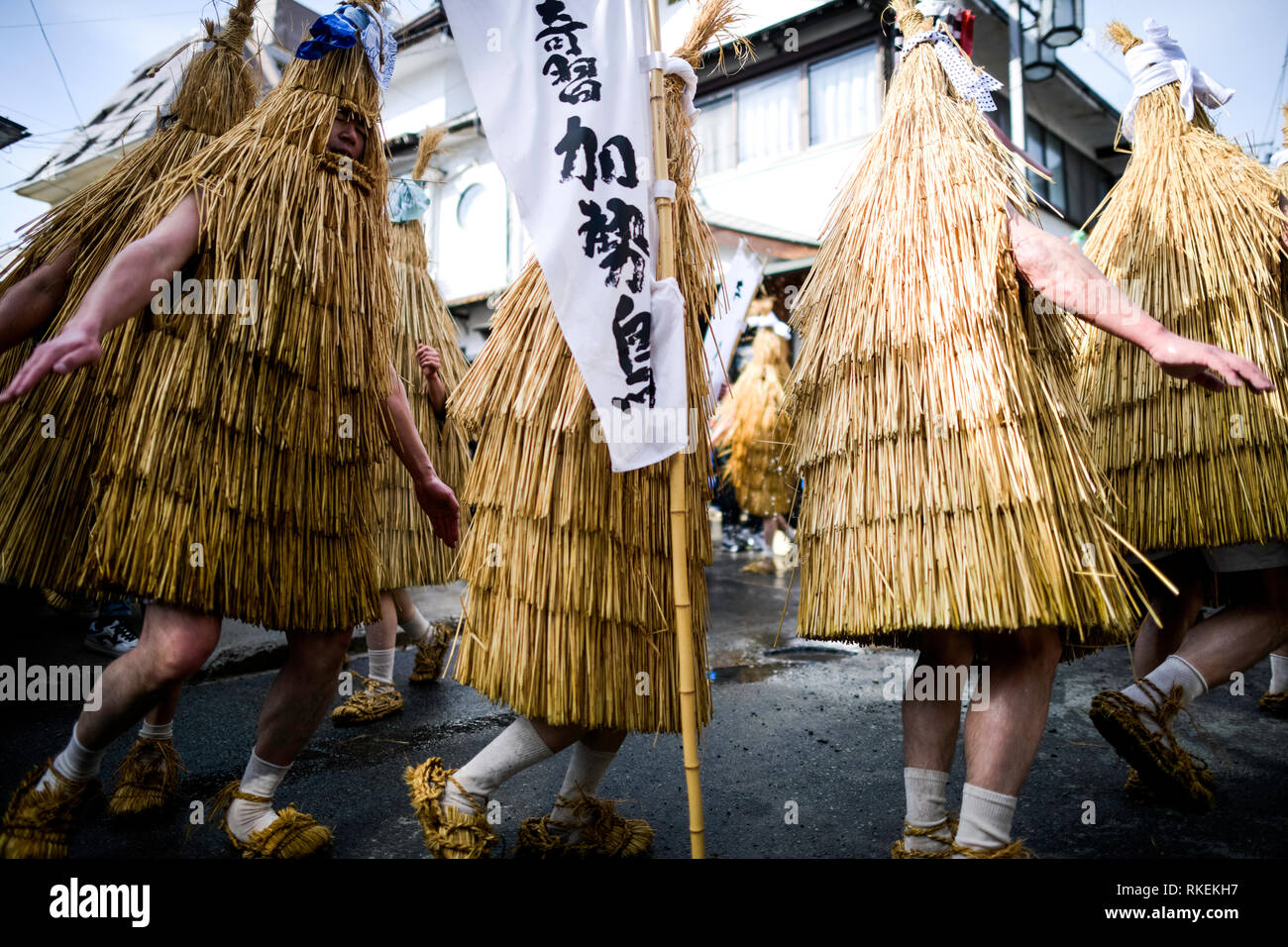 Japanese fire buckets hi-res stock photography and images - Alamy