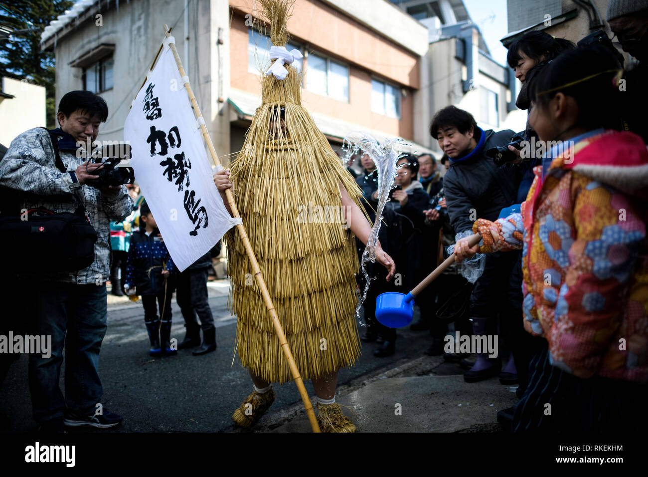 Japanese fire buckets hi-res stock photography and images - Alamy