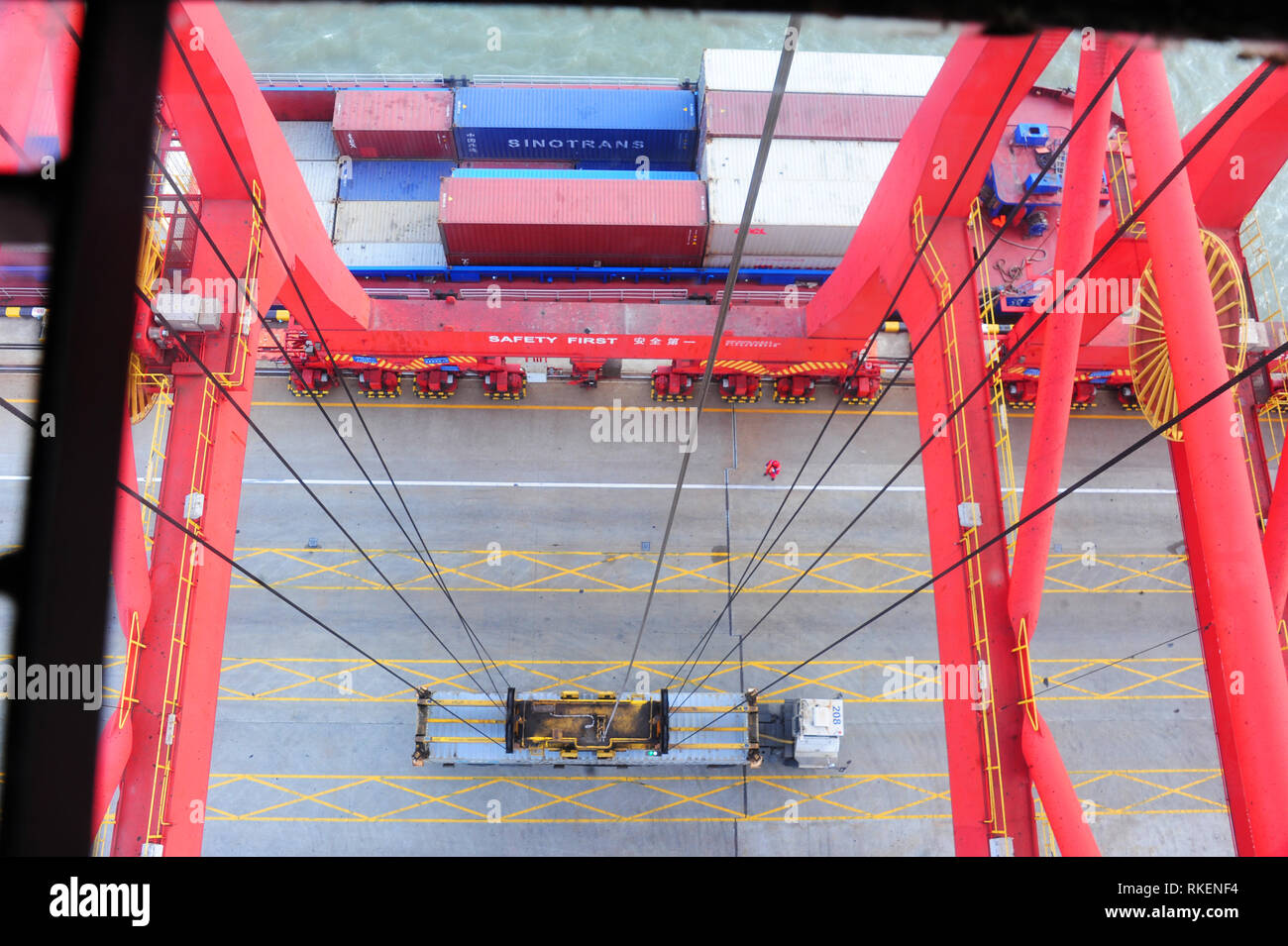 Crane driver hi-res stock photography and images - Alamy