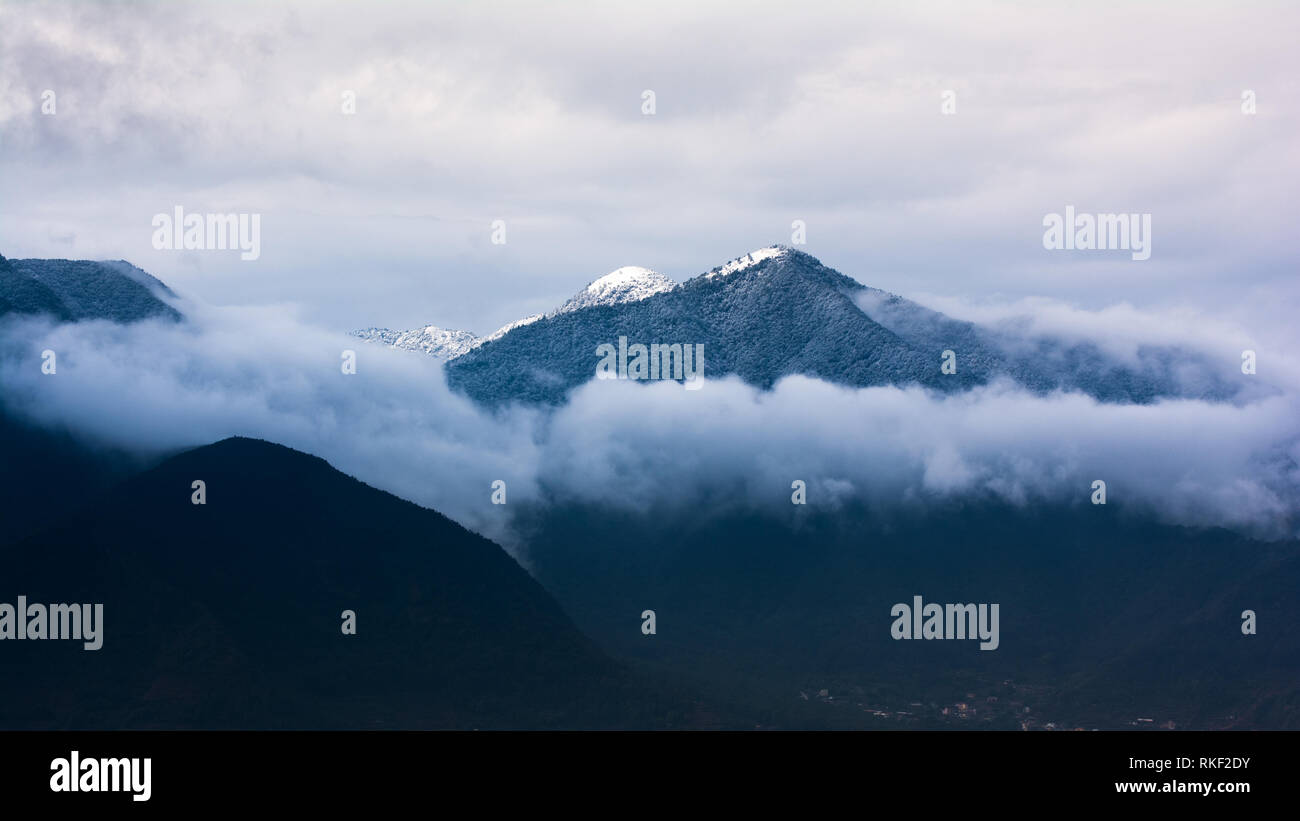 Nepal kathmandu climate hi-res stock photography and images - Alamy