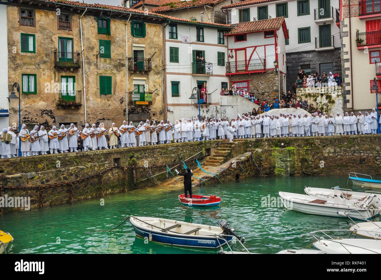 Mundaka carnival hi-res stock photography and images - Alamy