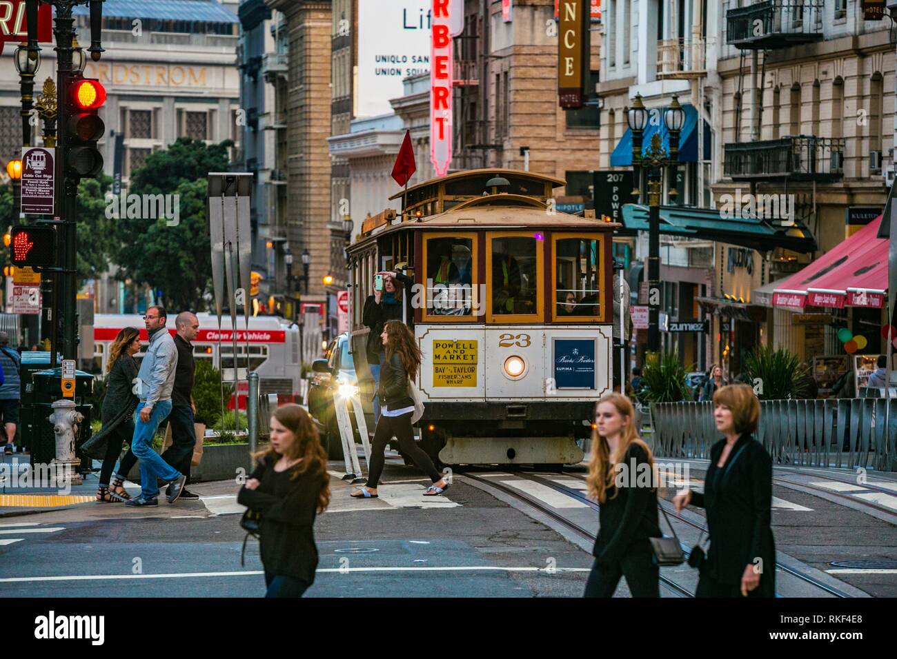 Cable car hi-res stock photography and images - Alamy