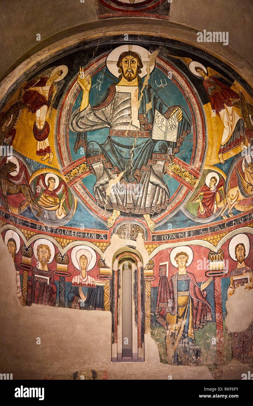 Romanesque paintings hi-res stock photography and images - Alamy