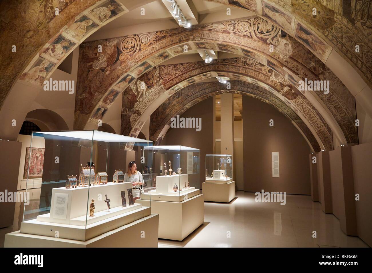 Medieval romanesque art artwork hi-res stock photography and images - Alamy