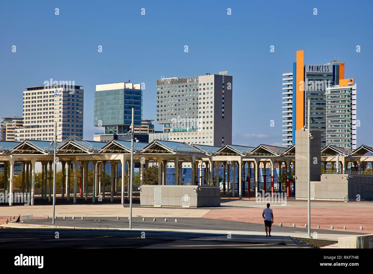 Forum skyscraper hi-res stock photography and images - Alamy