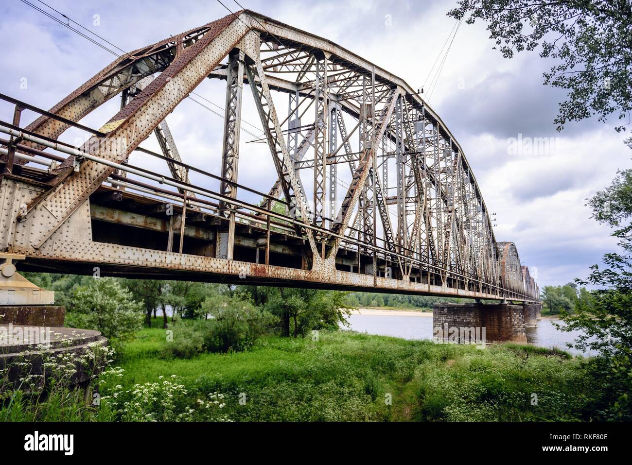 Vistula river railroad hi-res stock photography and images - Alamy
