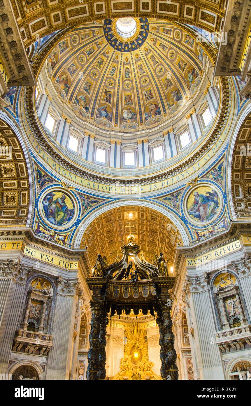Church inside vatican city hi-res stock photography and images - Alamy