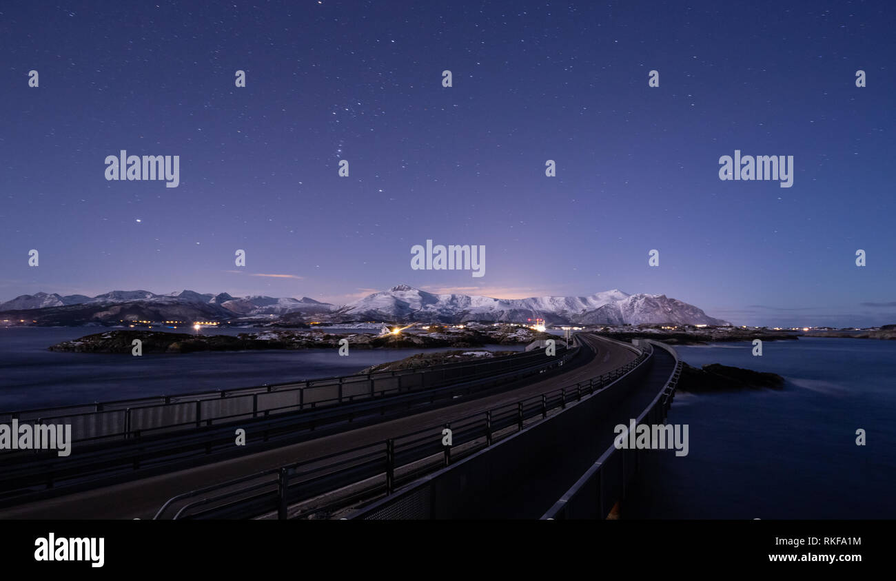 Night with the moon and view on the Atlantic Ocean Road ...