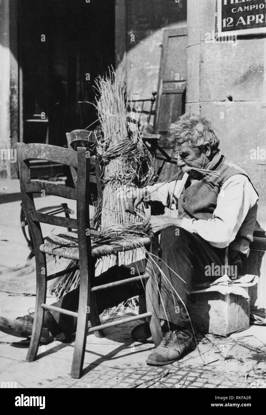 Sedie storiche hi-res stock photography and images - Alamy