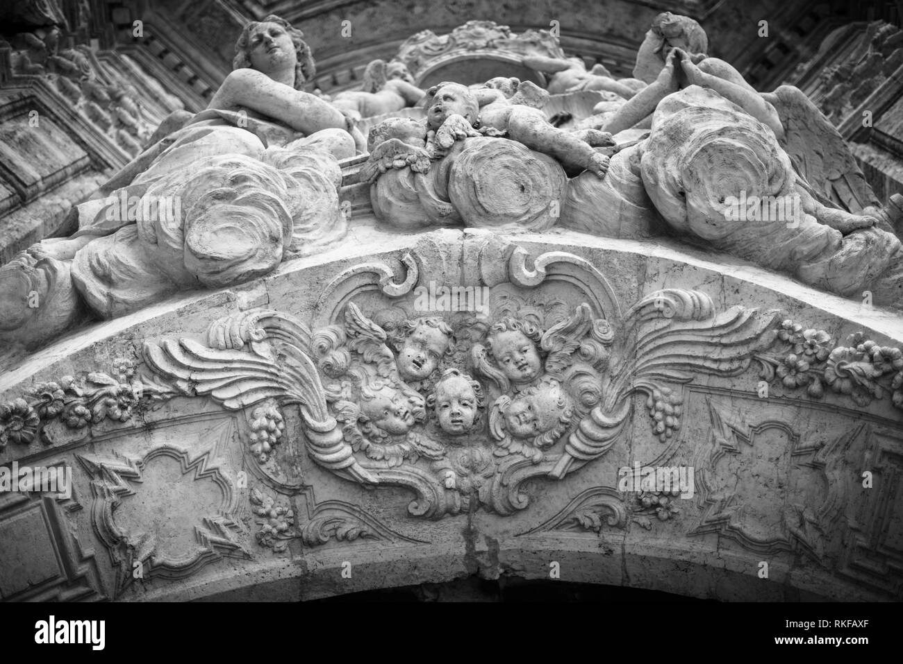 Statue outside cathedral Black and White Stock Photos & Images - Alamy