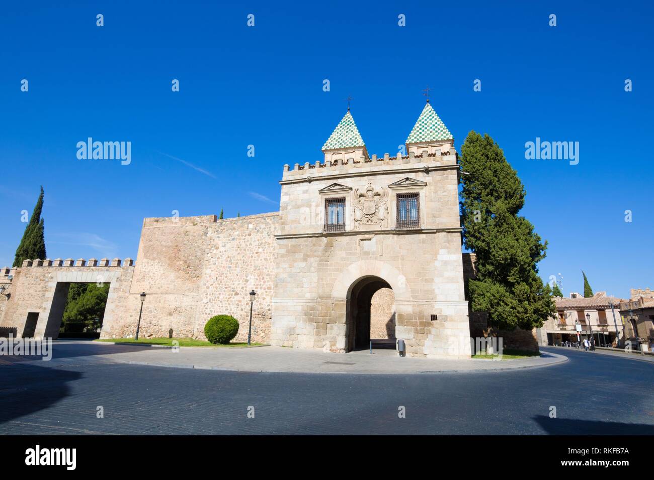 The new bisagra gate hi-res stock photography and images - Alamy