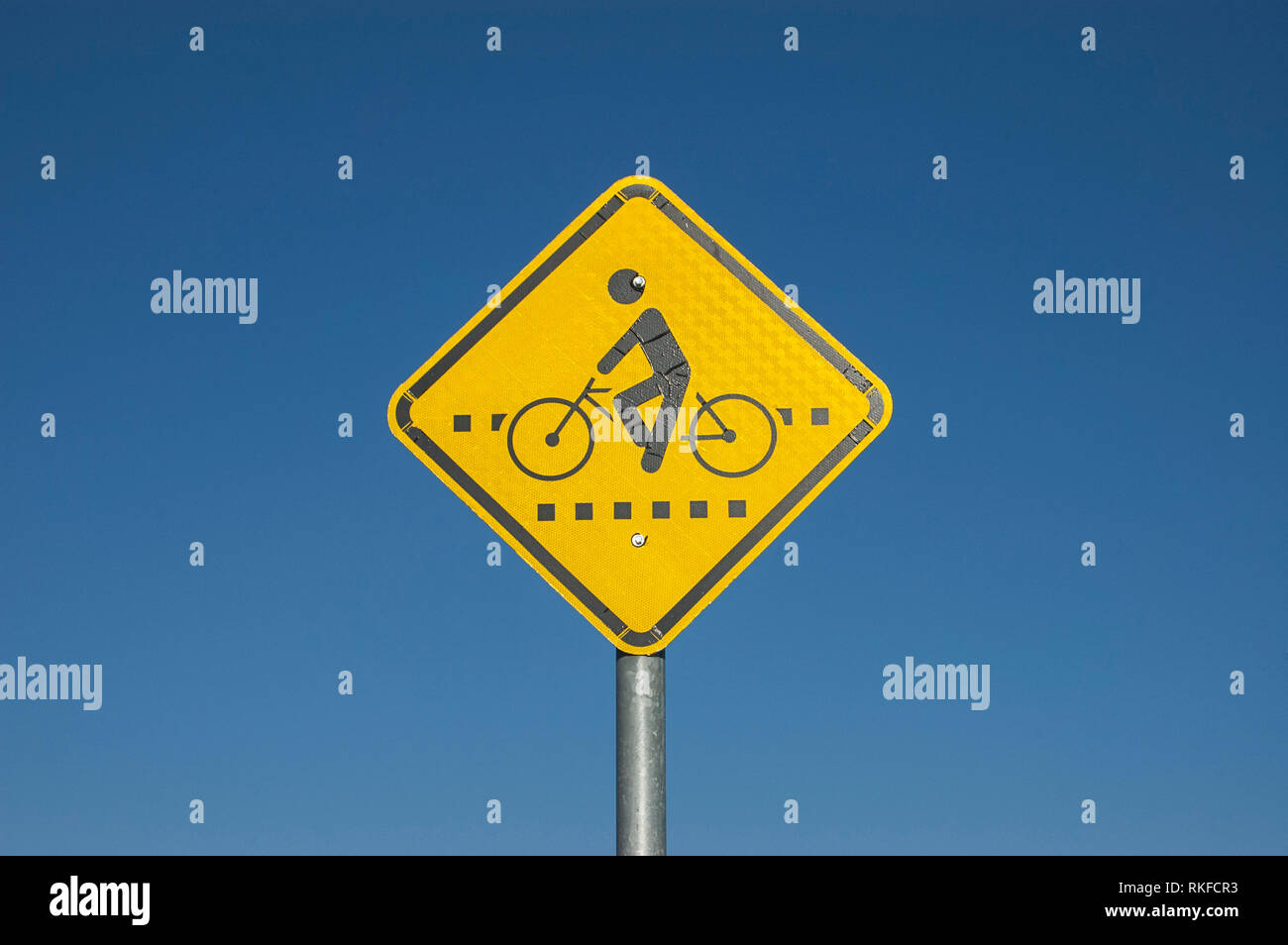 Cycle lane sign hi-res stock photography and images - Alamy