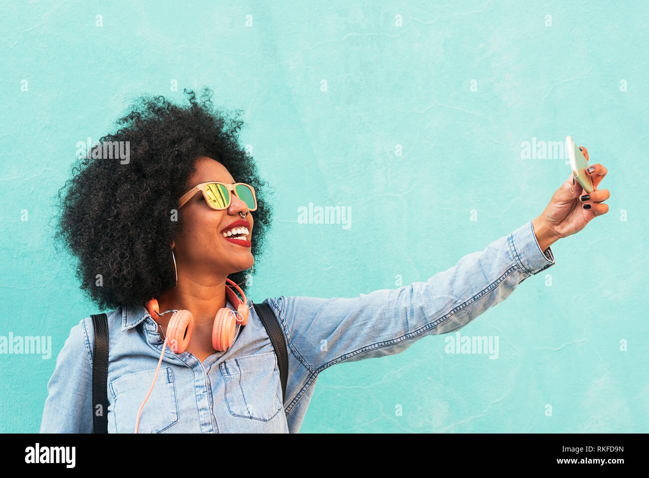 Photo one person only black ethnicity african ethnicity hi-res stock ...