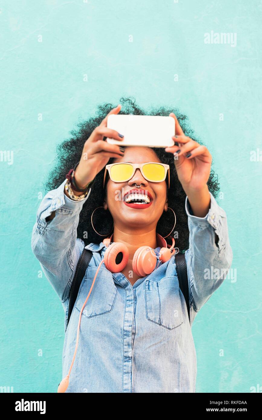 Photo one person only black ethnicity african ethnicity hi-res stock ...