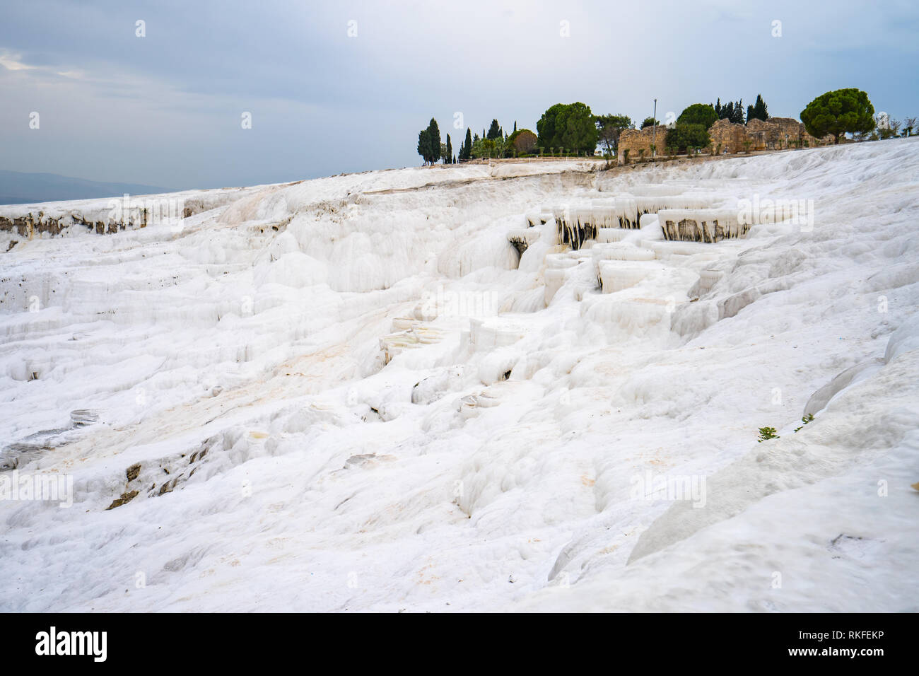 Pamukkale cotton castle in Denizli, Turkey Stock Photo - Alamy