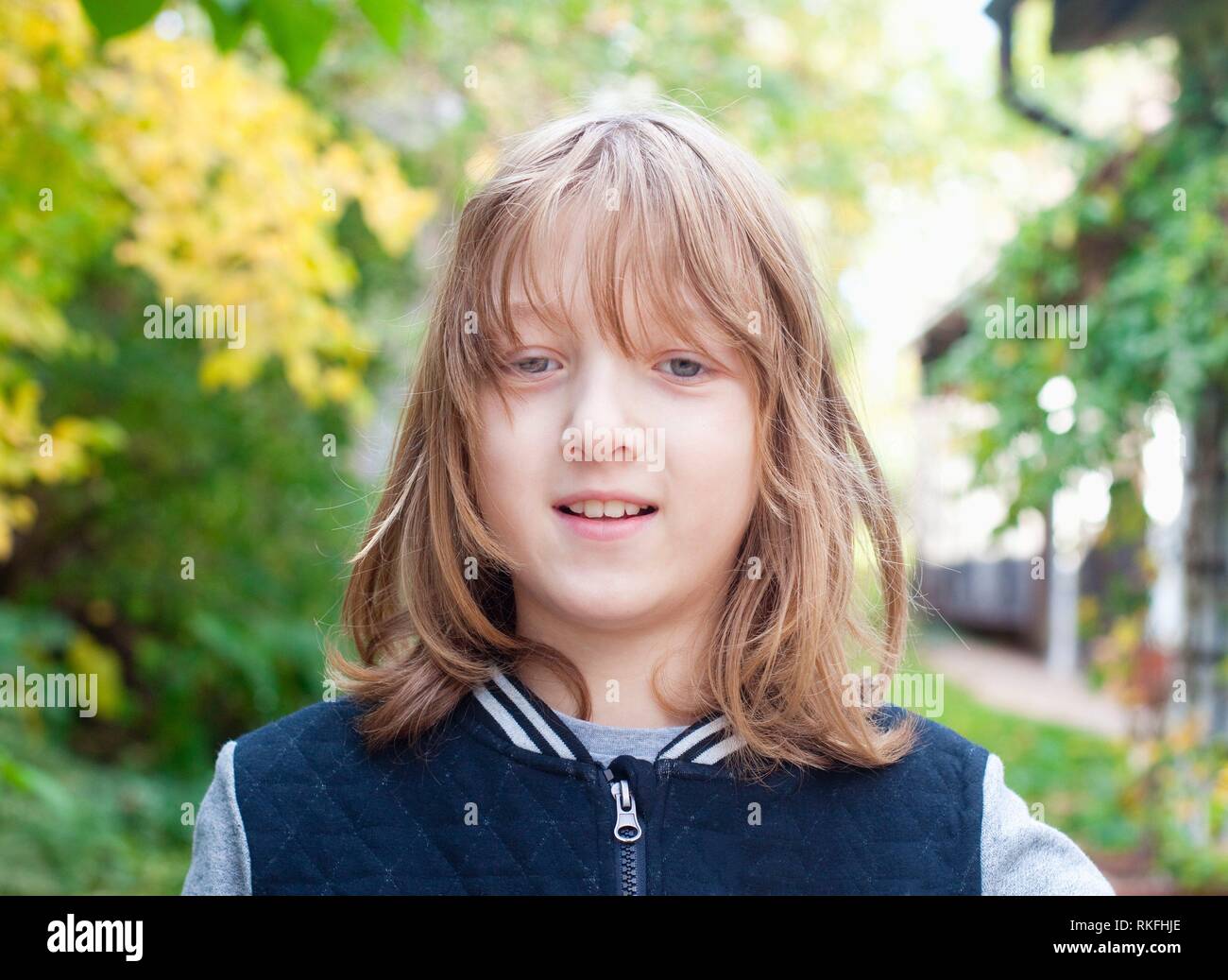 Close up of boy with blond hair hi-res stock photography and images - Alamy