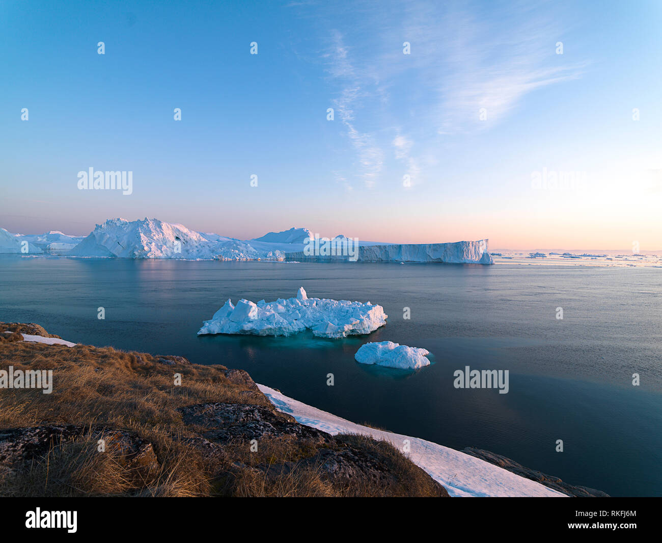 Arctic Icebergs on arctic ocean in Greenland Stock Photo - Alamy