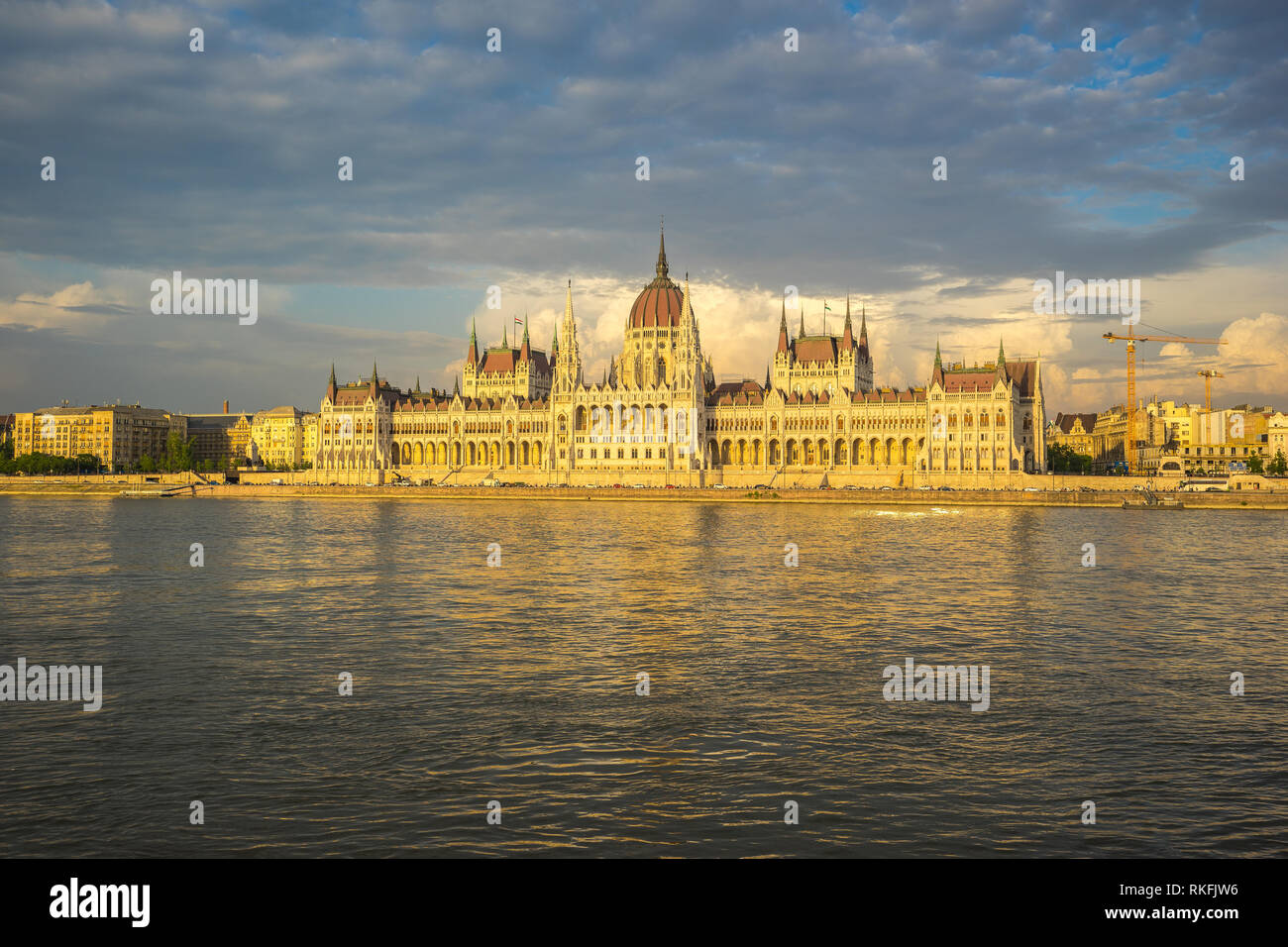 Budapest city skyline danube river hi-res stock photography and images ...