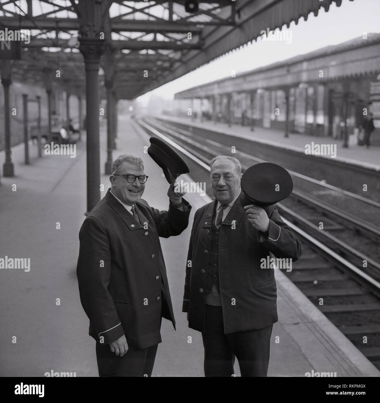 British railway 1960s hi-res stock photography and images - Alamy